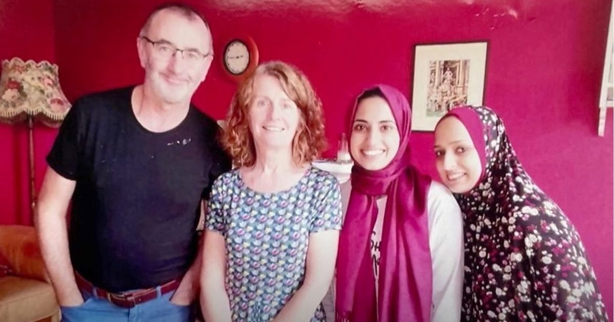 "كانت تعتبرنا عائلتها الثانية".. أسرة اسكتلندية تنعى الشهيدة الفلسطينية ...