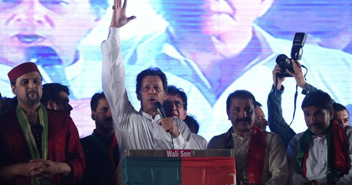 تعرف على مسيرة حياة عمران خان الفائز بانتخابات باكستان